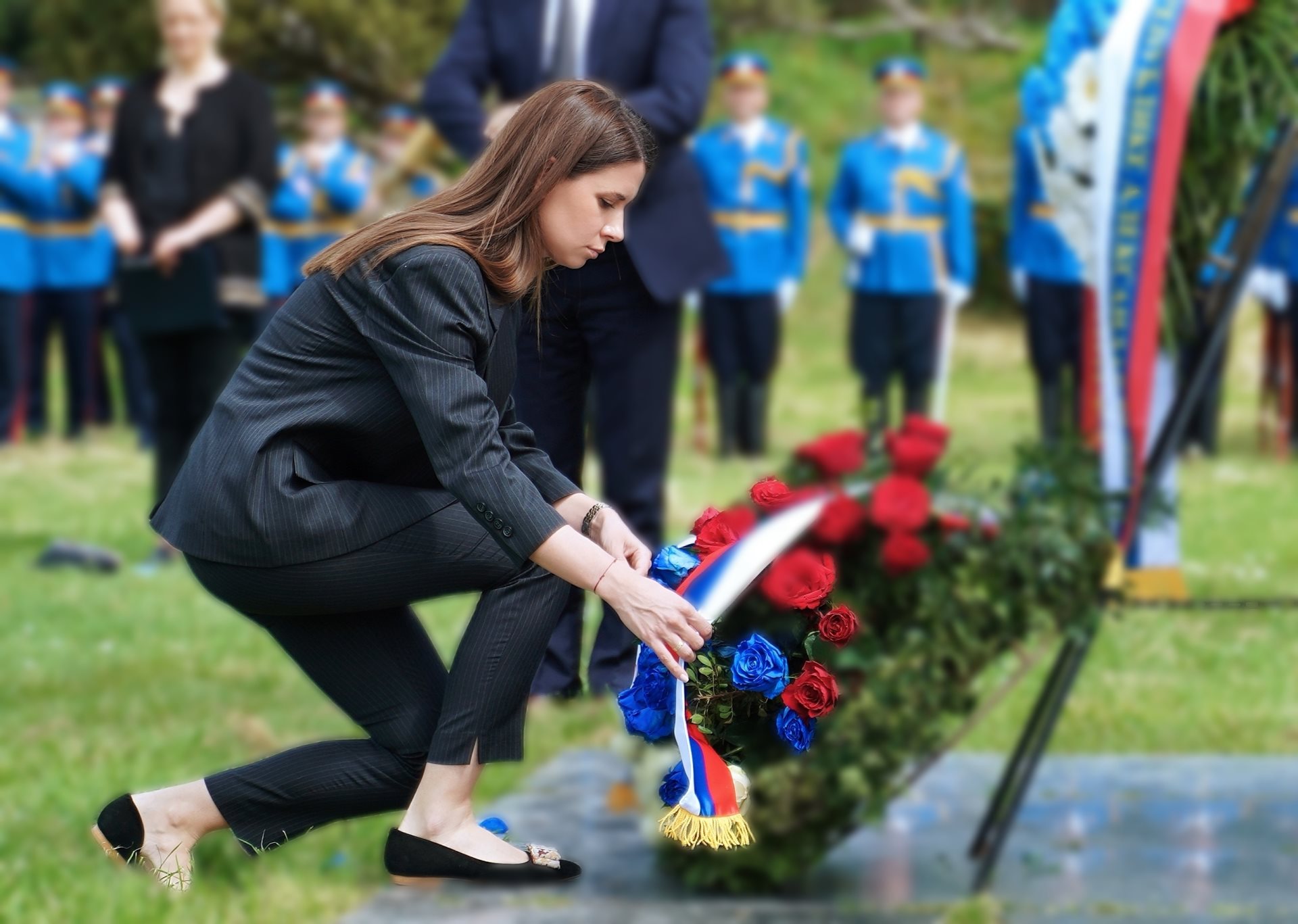 Vesna Vidović odala počast žrtvama Holokausta na stratištu u Jajincima ...